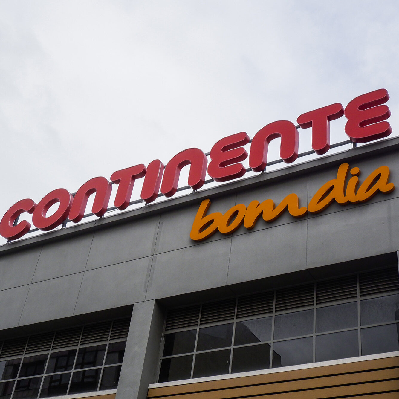 Da Efanor ao império do retalho em Portugal. O legado do patrão do ...