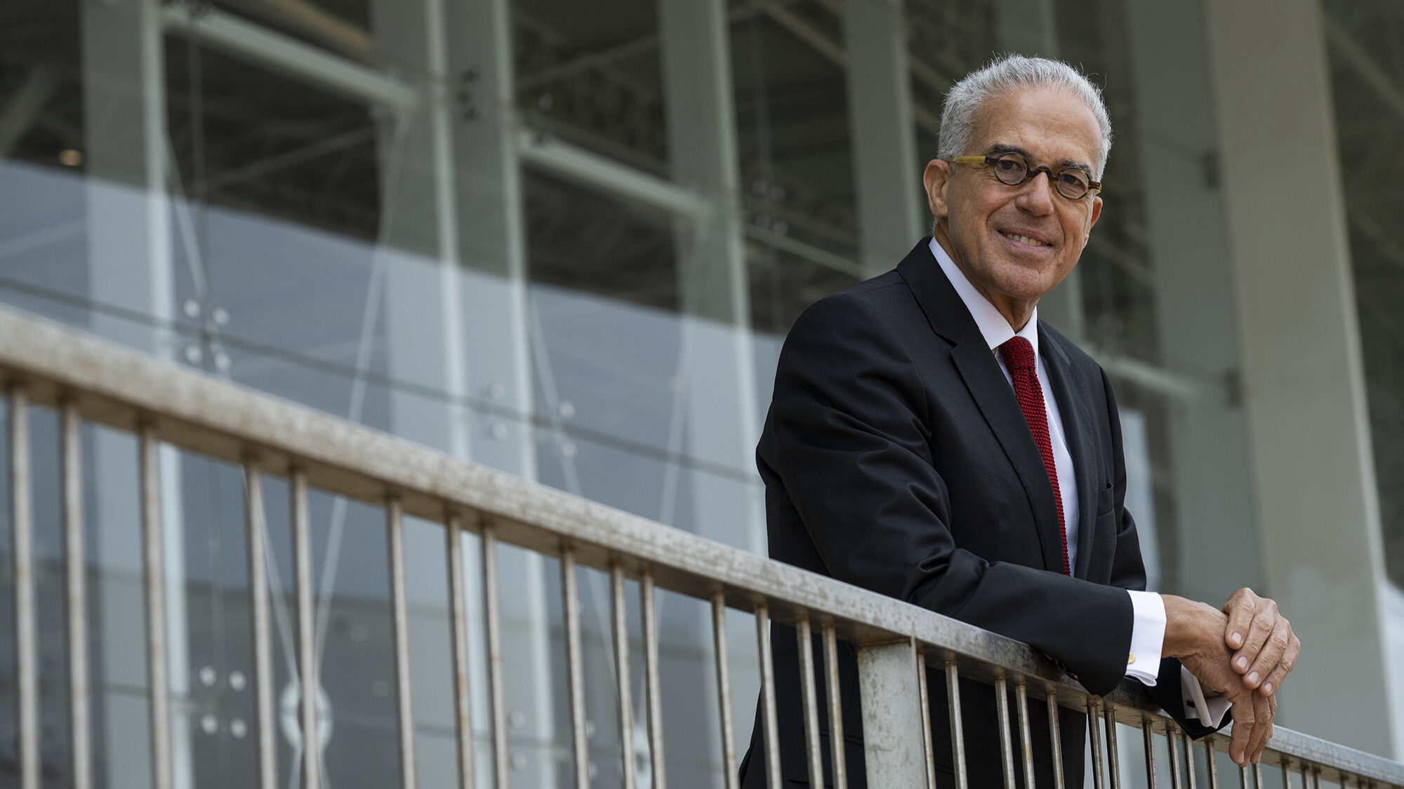 “Diferencial entre sistema financeiro e não financeiro em termos de ...