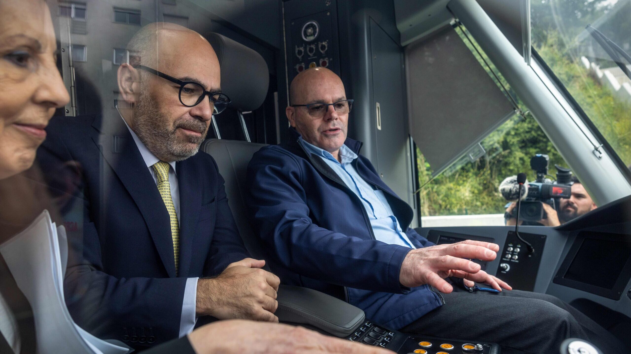 Metro chega a Vila d’Este com ministros a bordo e viagens de borla – ECO