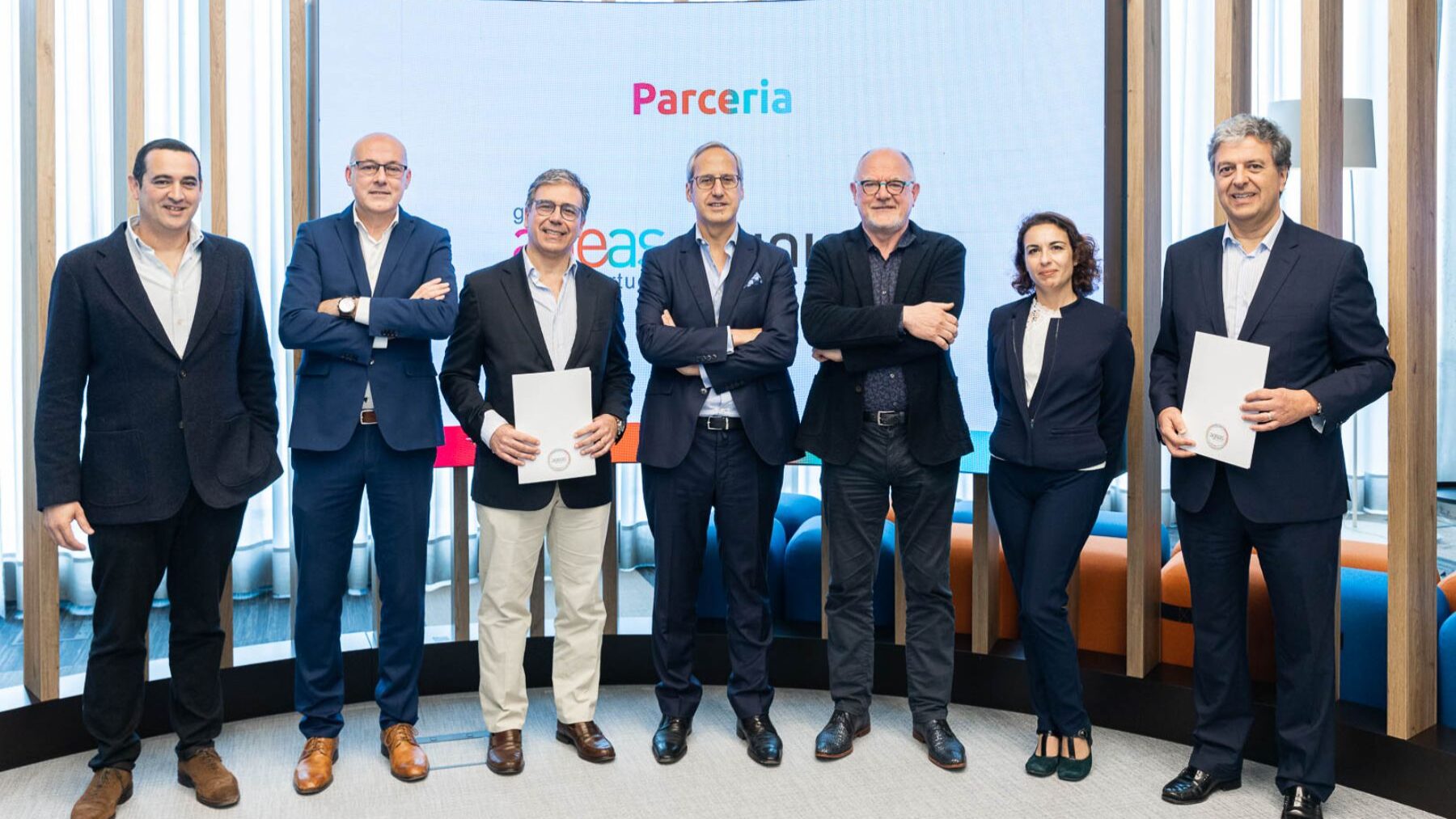 Da informática para a liderança de marketing da Unicre, Luís Gama, na ...