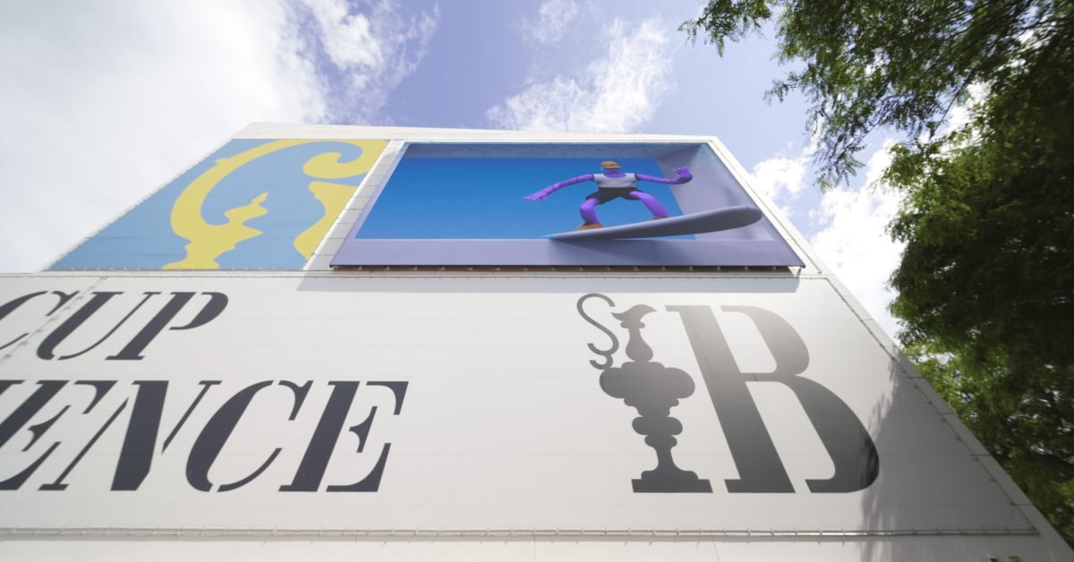 Barcelona revela o seu primeiro ecrã 3D de grande formato na fachada do ...