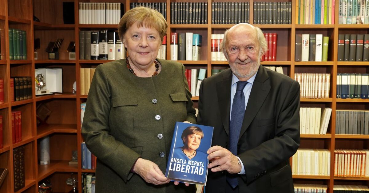 Angela Merkel apresenta as suas memórias no Auditório da RBA em ...