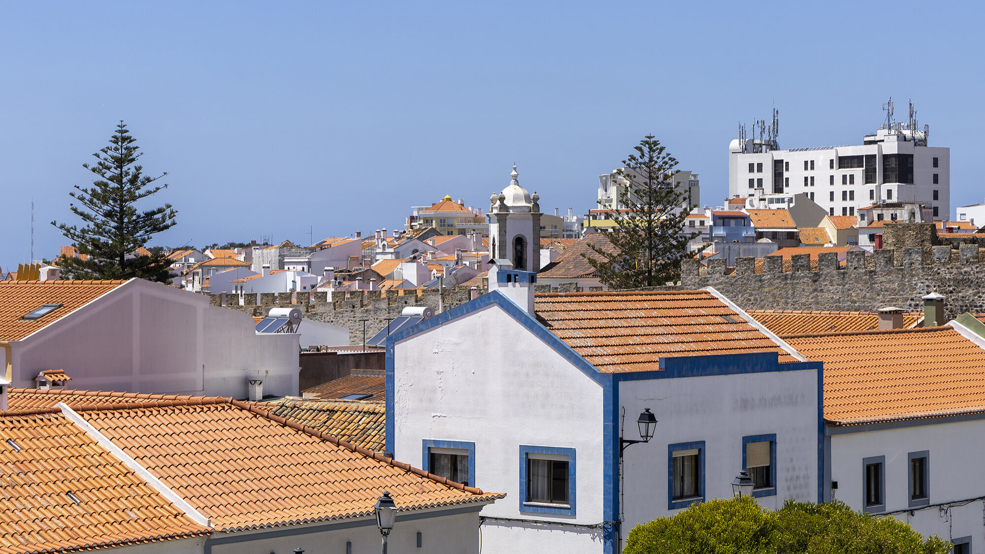 Pressão habitacional em Sines? Governo salienta “potencial de expansão ...